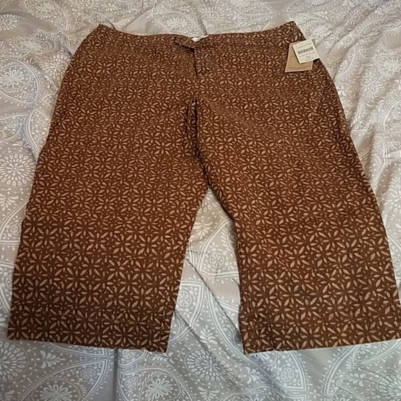 Coldwater Creek | Pants & Jumpsuits | Cwc Mosaic Print Crops | Poshmark